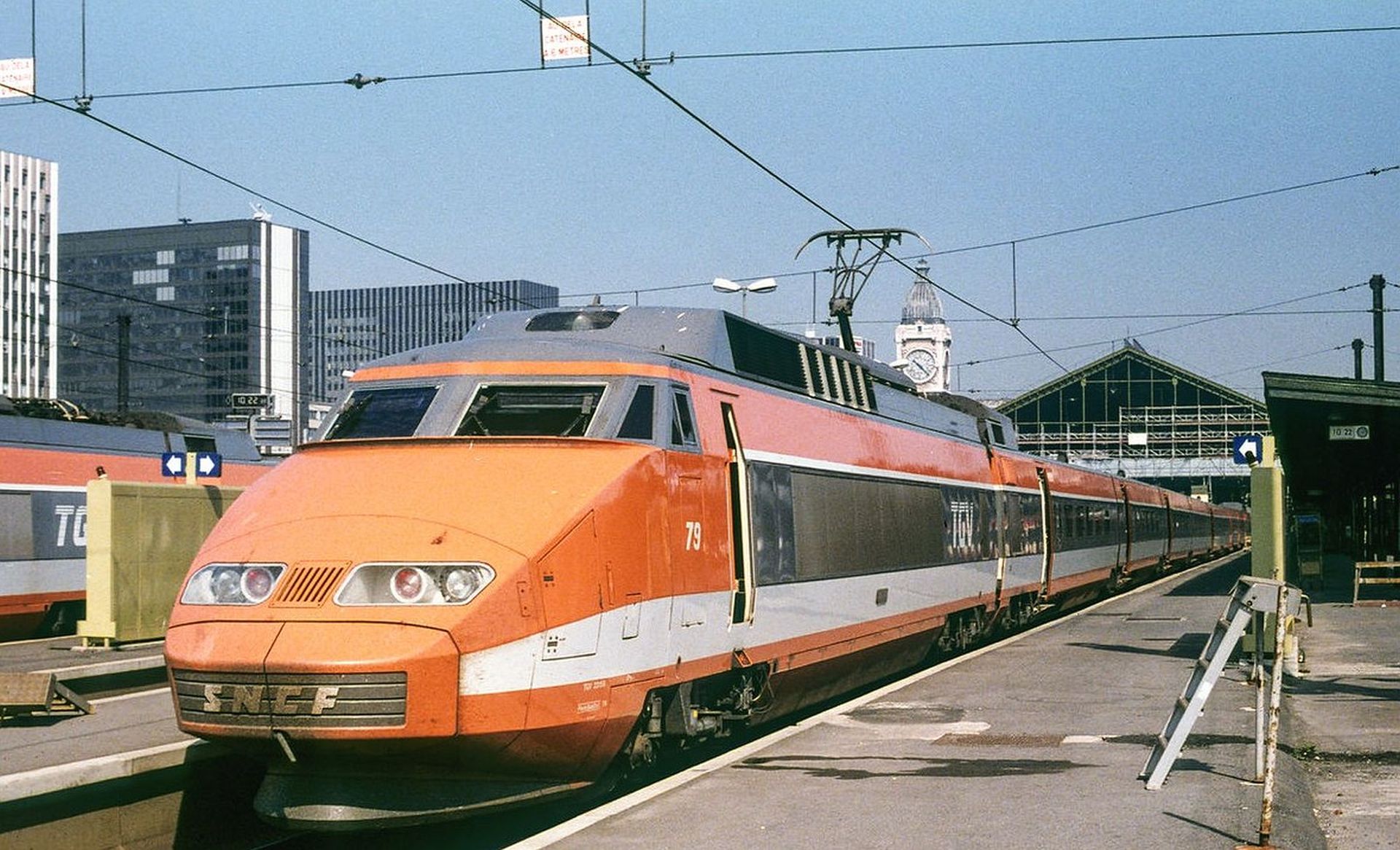 Kato-Lemke K10-2134 - Triebzug TGV Sud-Est, 10 teilig, Zug 05, Rouen ...