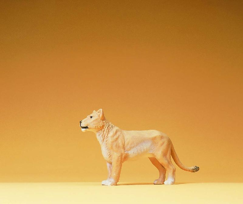 Preiser 47506 - Löwin, stehend